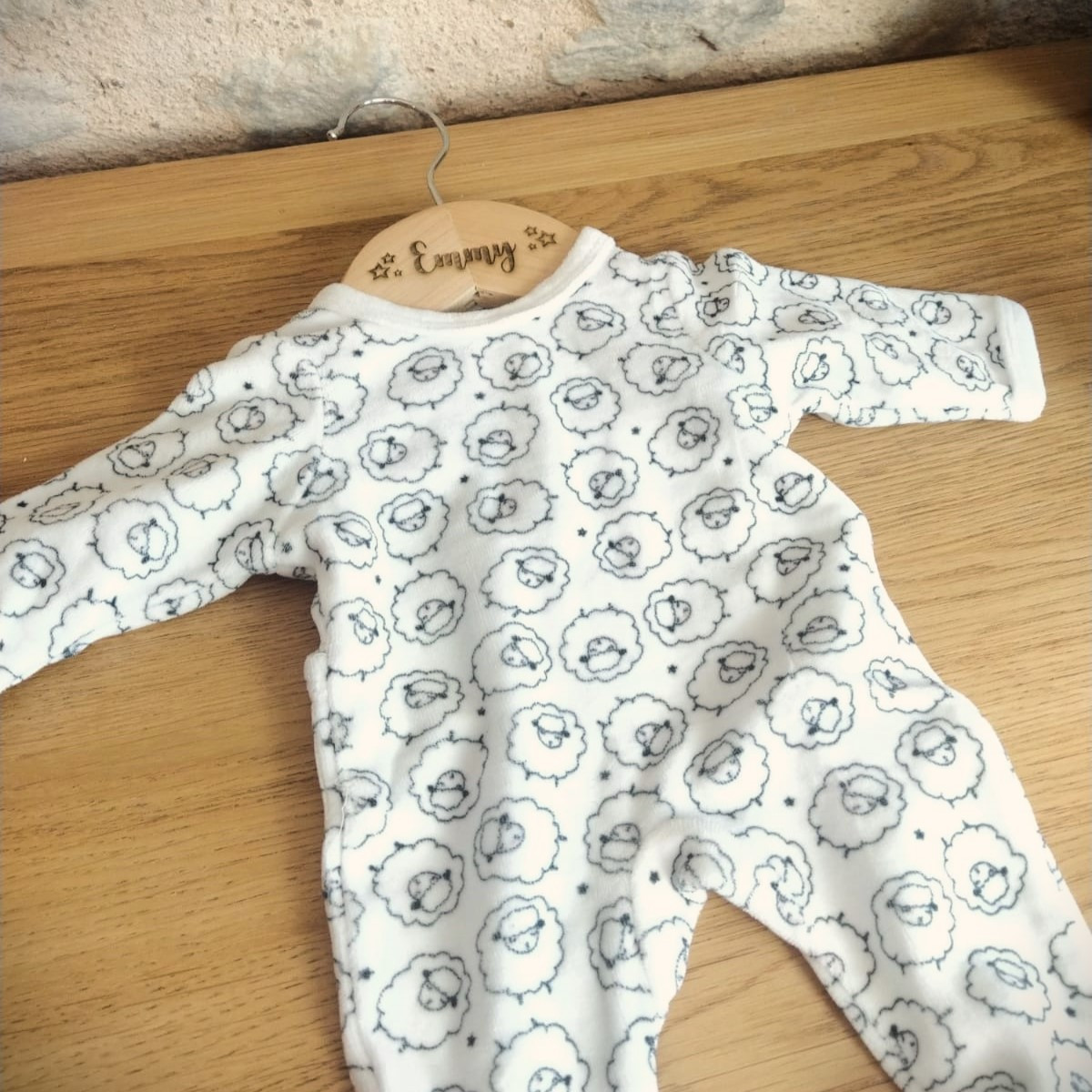 Cintre enfant personnalisé en bois