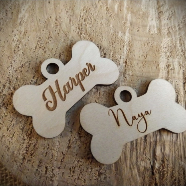 Médaillon chien personnalisé en bois